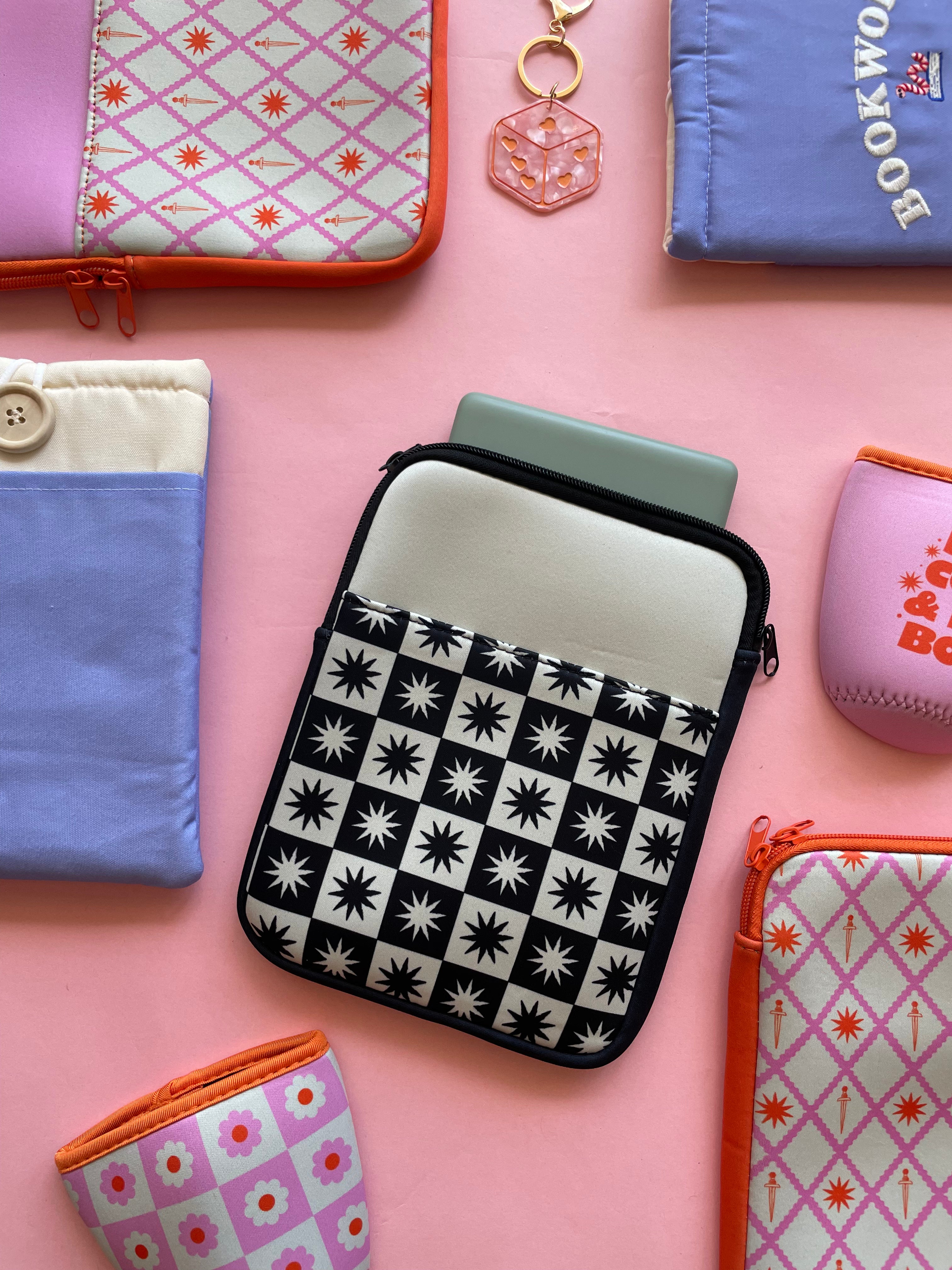 Black + White Star Zipper Kindle & E-reader Sleeve – Shop Jollie Ollie